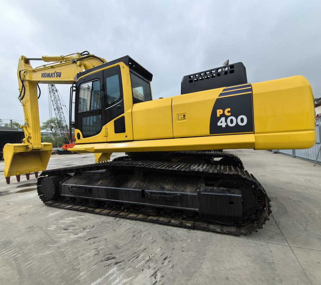 Komatsu Excavator PC400-8R - best heavy machine