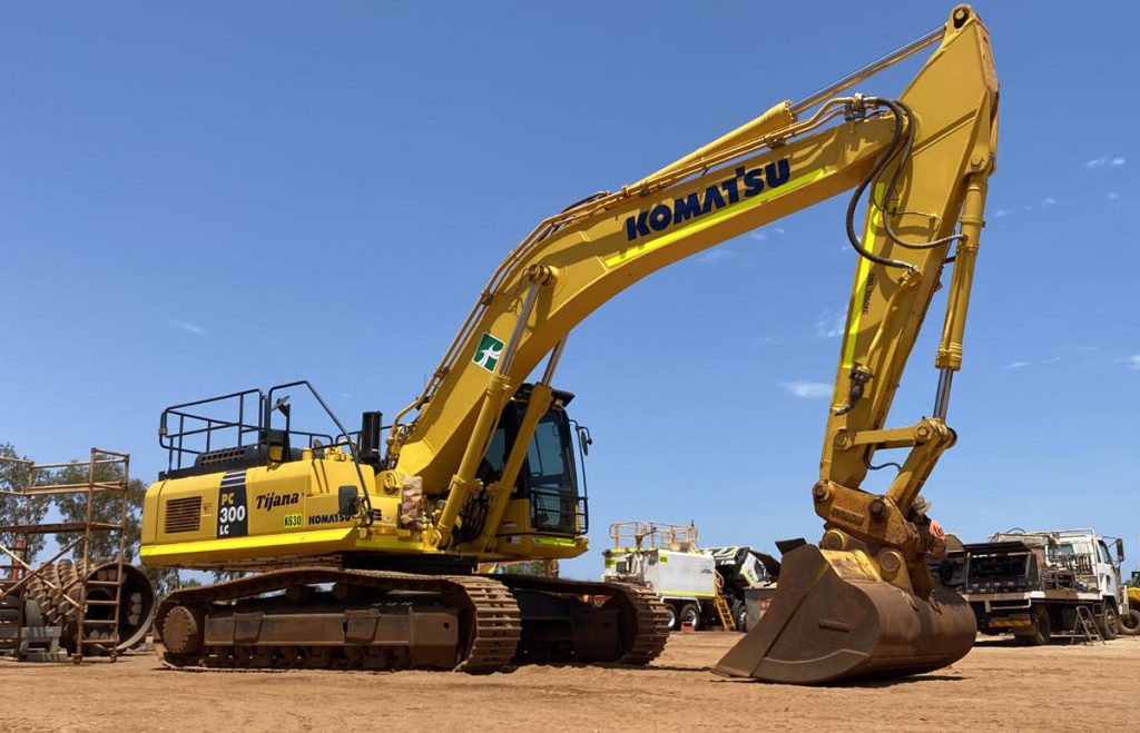 How to use an excavator - Al Moezzi Liebher