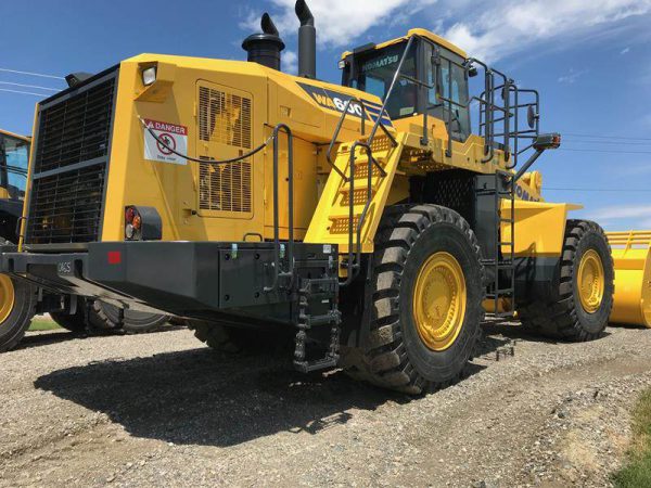 Komatsu Wheel Loader WA600-8 - best heavy machine