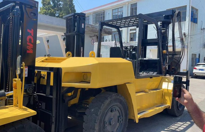 Komatsu ForkLift FD150E-7 Model 2016 - best heavy machine Komatsu ...