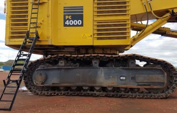 KOMATSU PC400-8R 2016 - best heavy machine