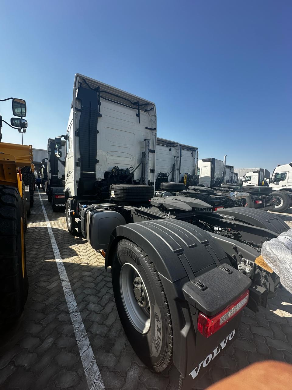 VOLVO FM500 MODEL2024 GCC - best heavy machine VOLVO