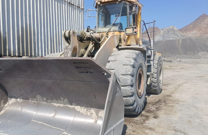 KOMATSU Loader WA500-3 2011 - best heavy machine